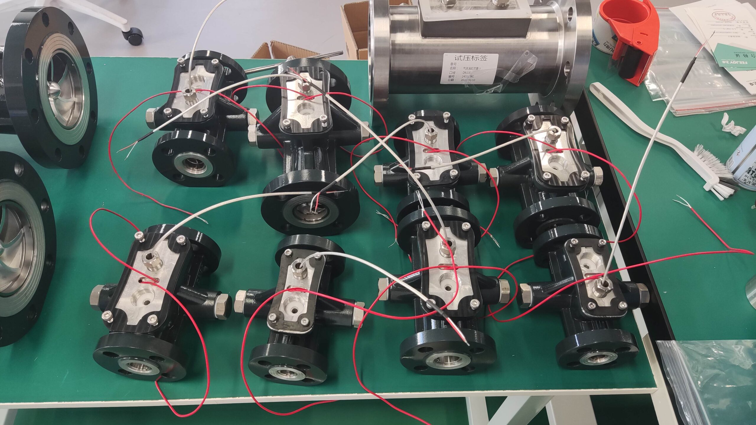 Compressed Air and Nitrogen Flowmeter, High Precision 1.0%, Small ...