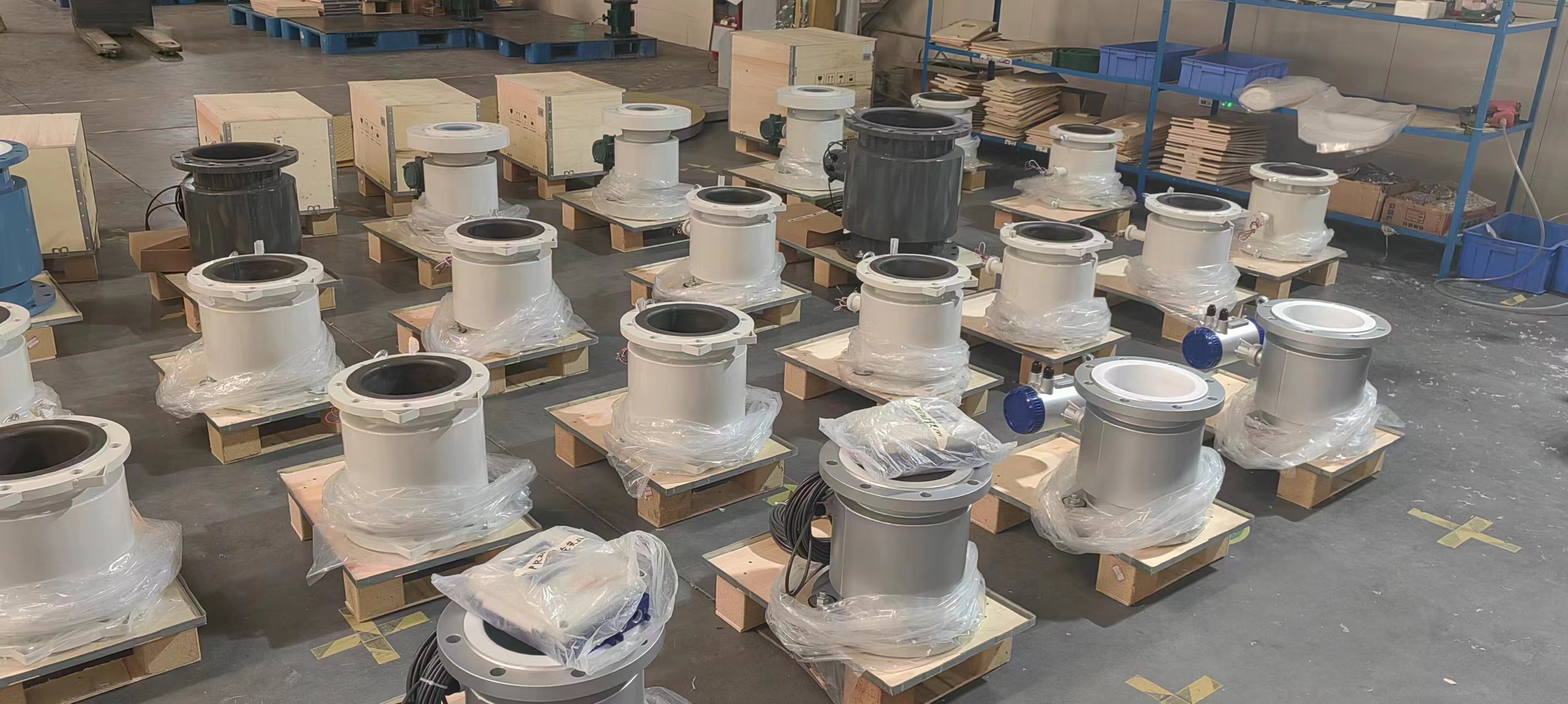 Flanged Clamped or Insertion Electromagnetic Flowmeters for Conductive ...