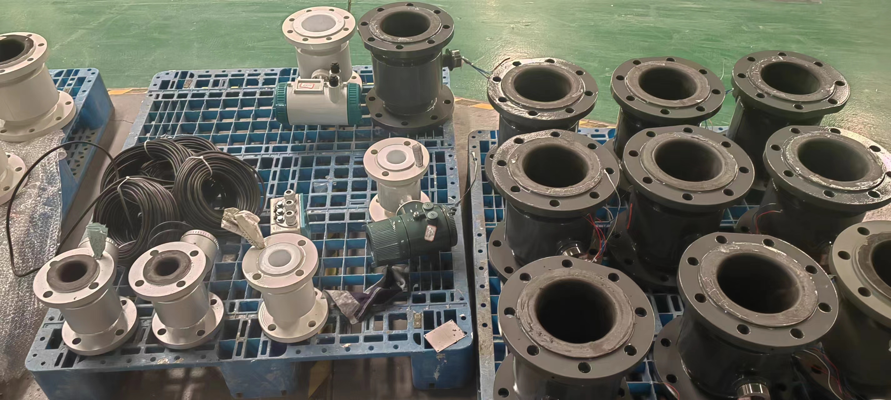 Low Consumption Electromagnetic Flowmeter Water Pump Liquid Magnetic ...