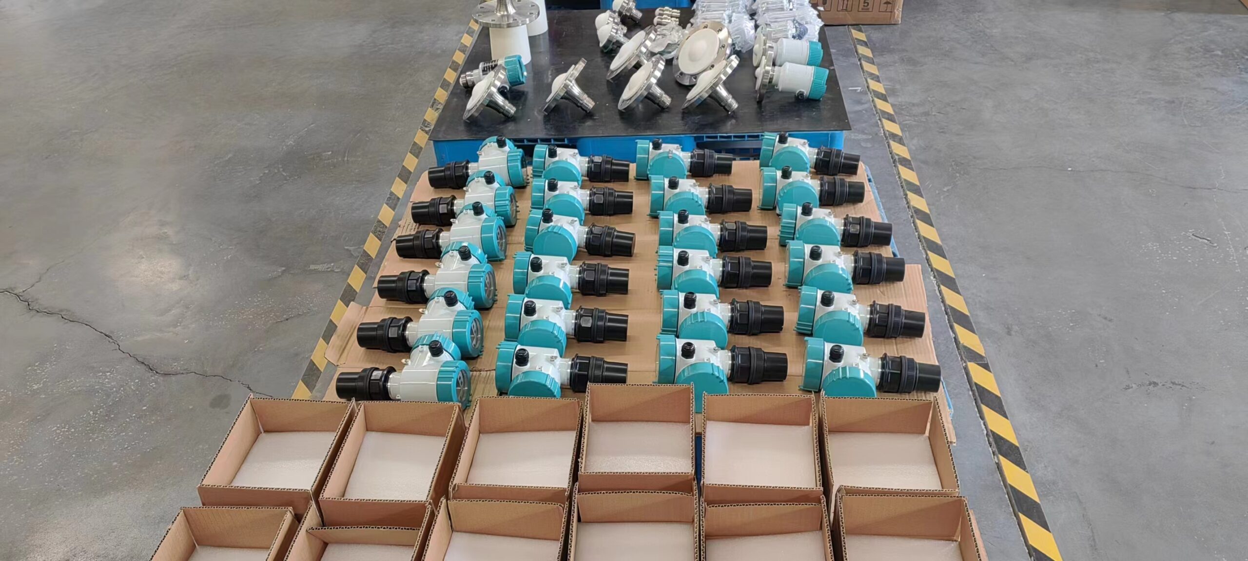 Non-Contact Level Transmitter GPRS Hart RS485 Modbus Ultrasonic Level ...