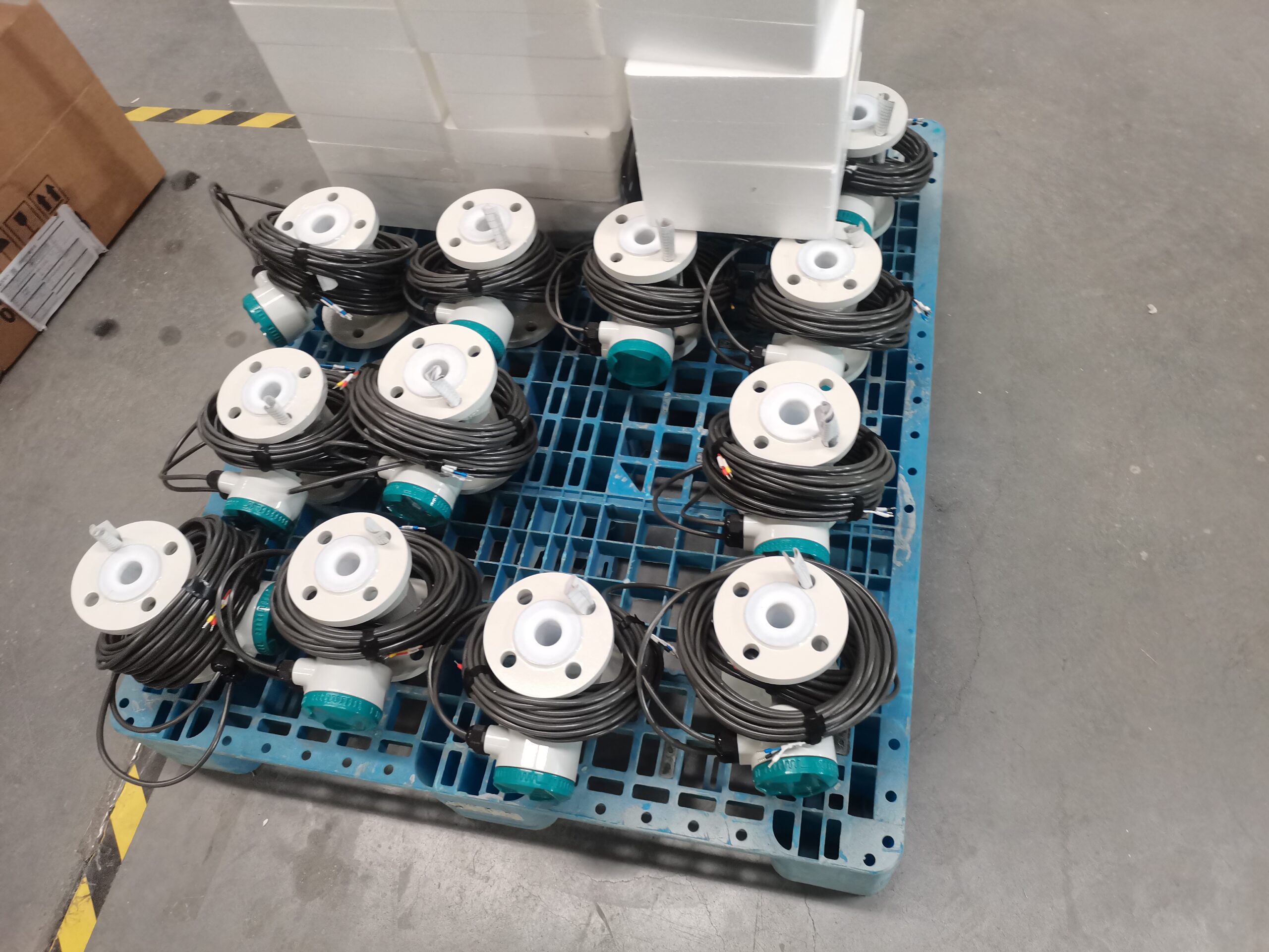 SS316L Magnetic Flowmeter Sewage Seawater Brine Corrosive Liquid 4-20mA ...